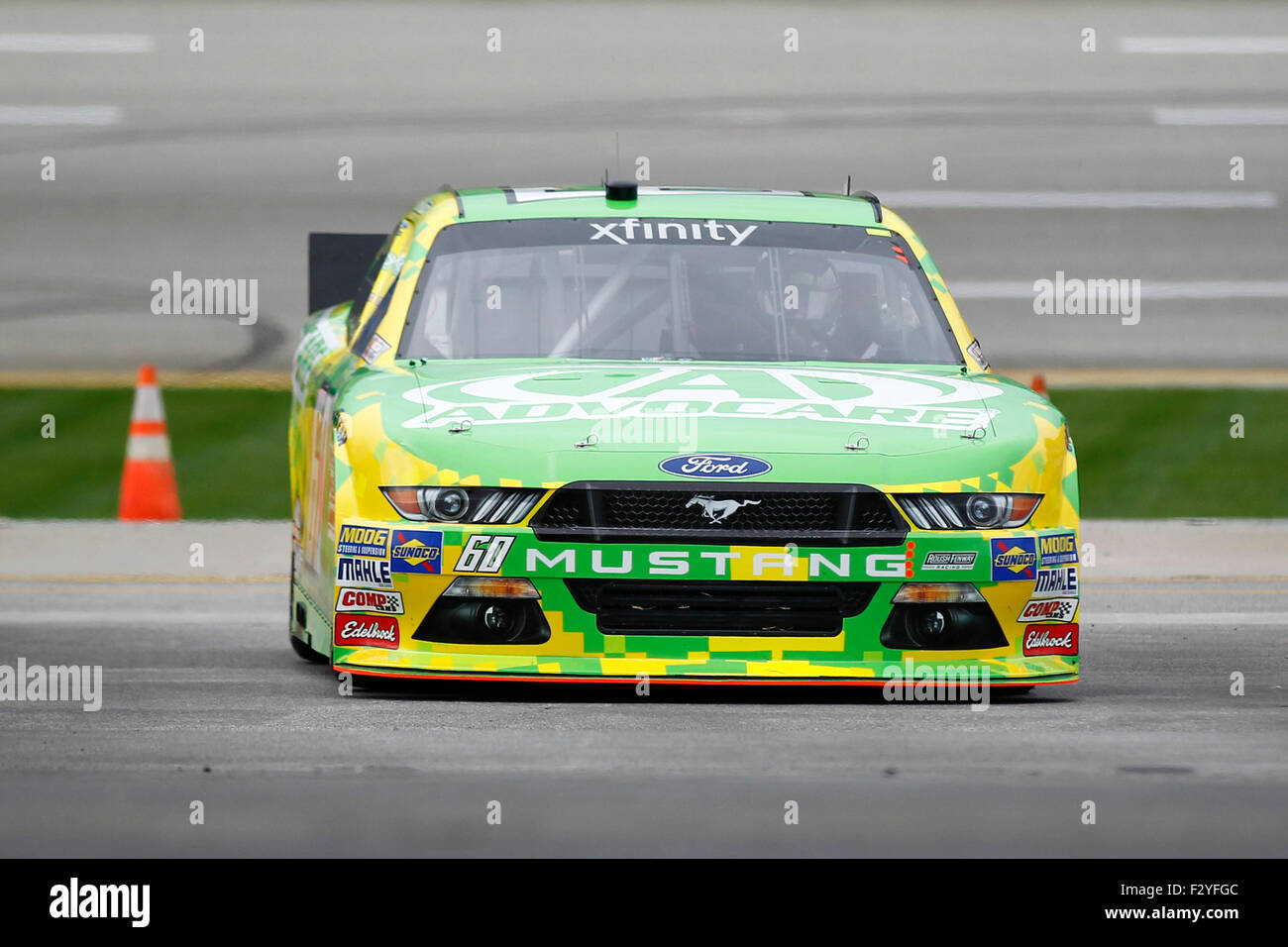 Sparta, KY, USA. 25th Sep, 2015. Sparta, KY - Sep 25, 2015: Chris ...