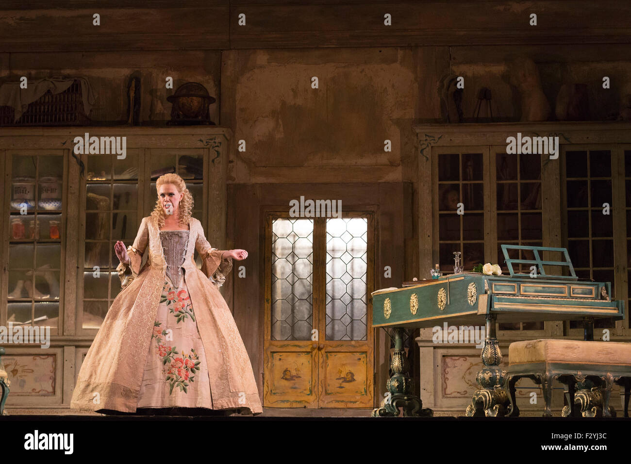 London, UK. 25/09/2015. Kathryn Rudge as Rosina. Dress rehearsal for ...