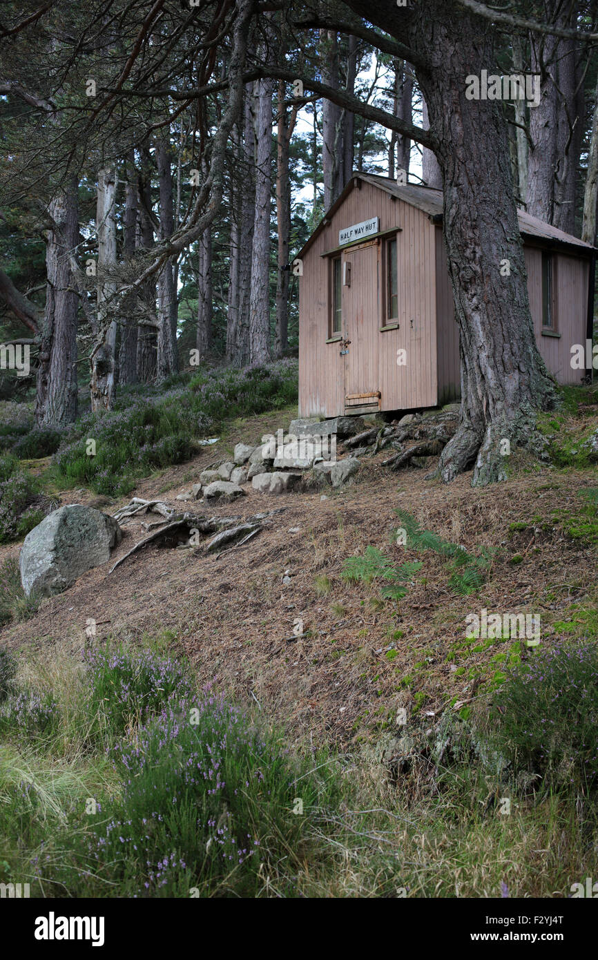 Half way hut hi-res stock photography and images - Alamy