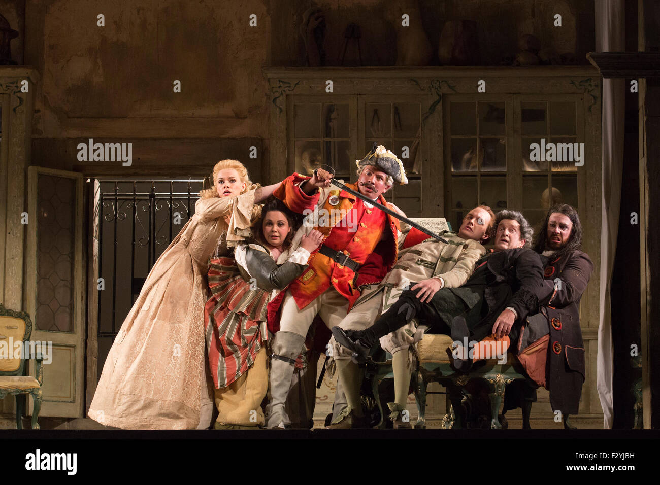 London, UK. 25/09/2015. L-R: Kathryn Rudge, Katherine Broderick ...