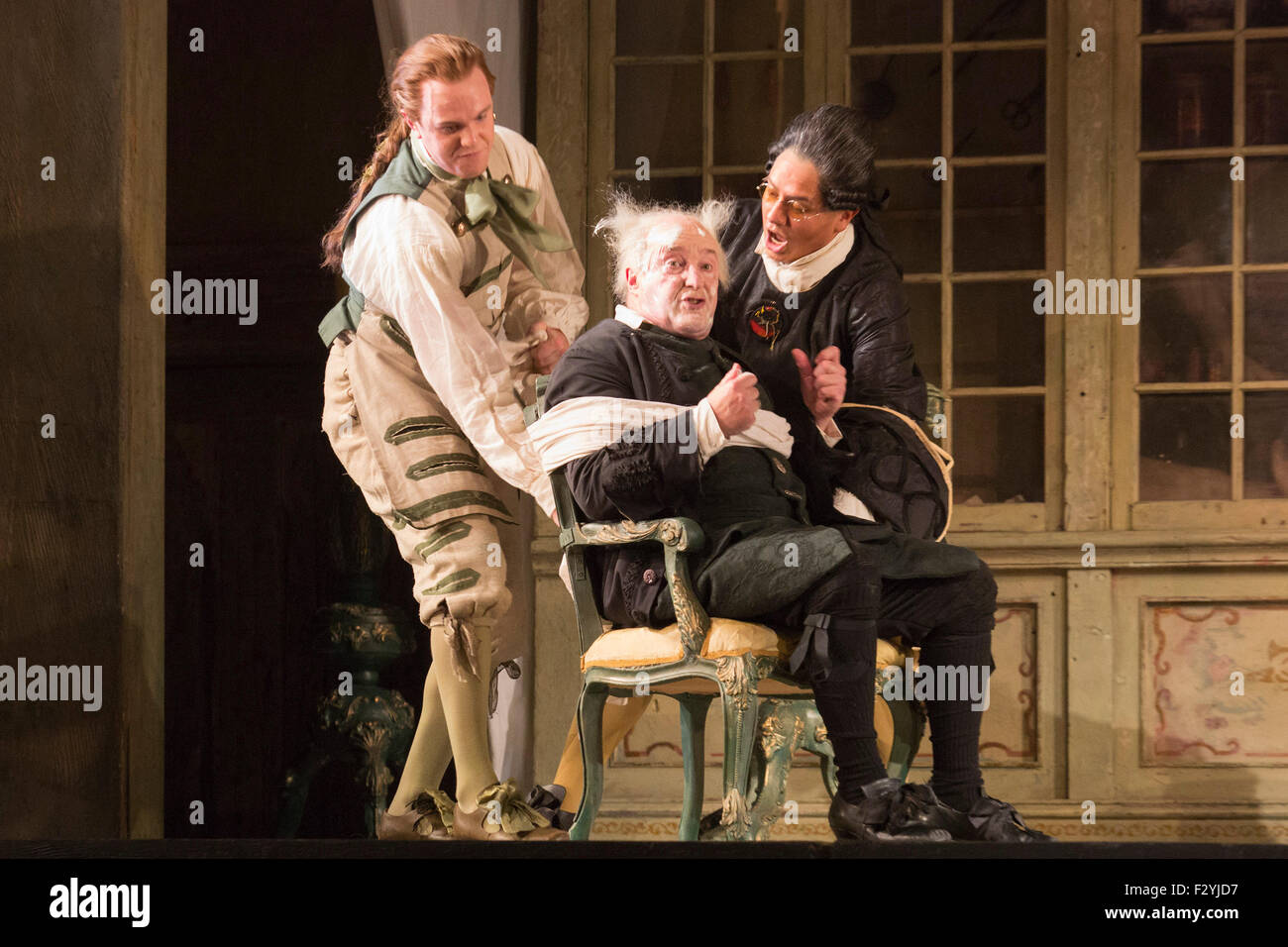 London, UK. 25/09/2015. L-R: Morgan Pearse, Andrew Shore and Eleazar ...