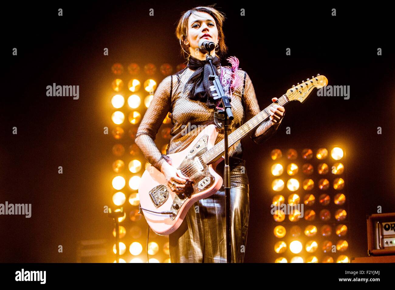 Carmen consoli musica live hi-res stock photography and images - Alamy