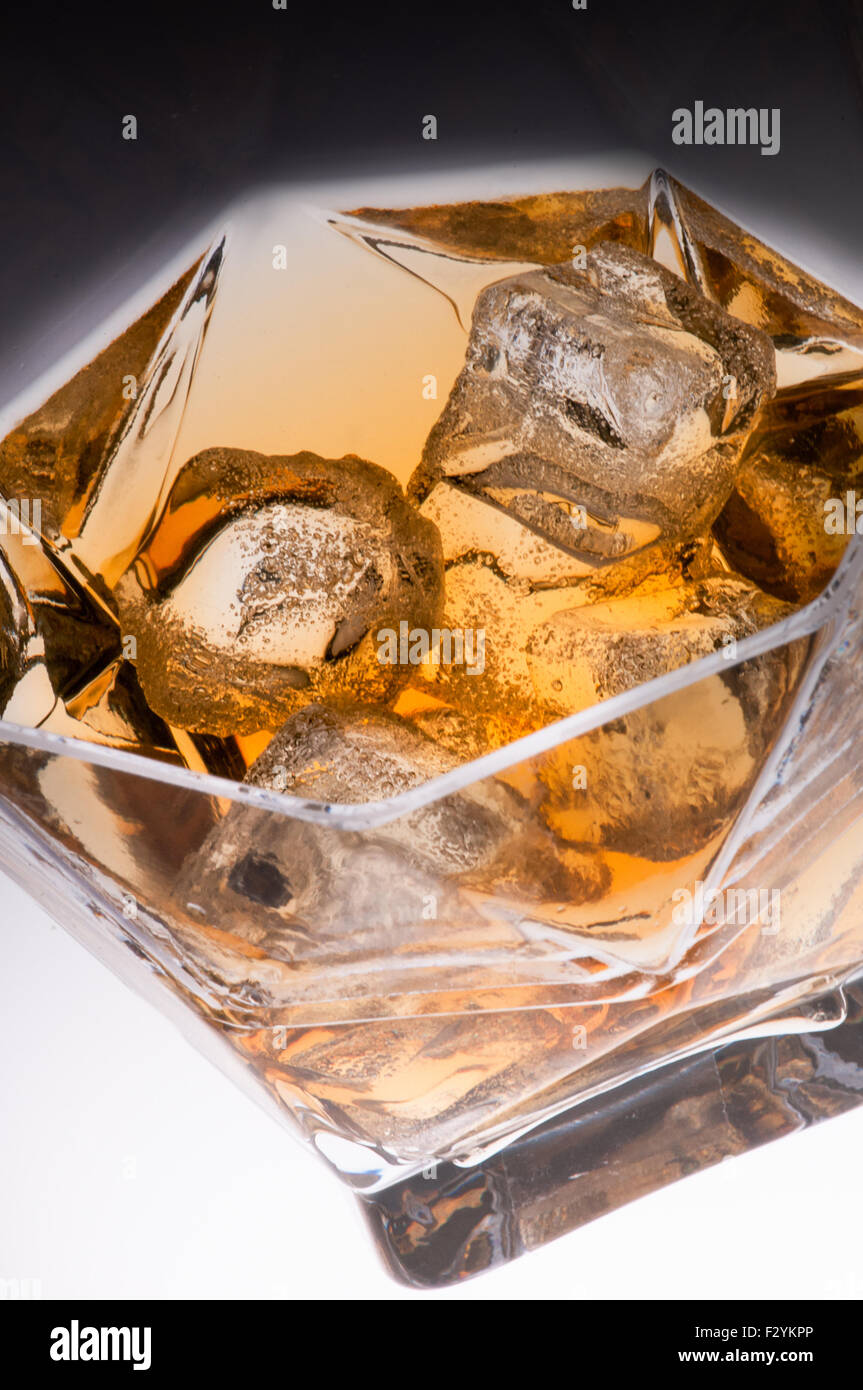 Brandy and whiskey hi-res stock photography and images - Alamy