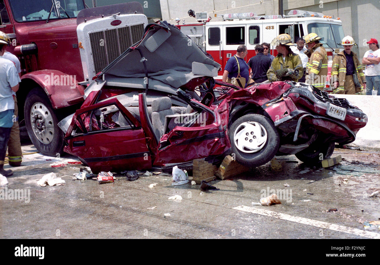 An accident where 3 Catholic nuns were killed and another seriously ...