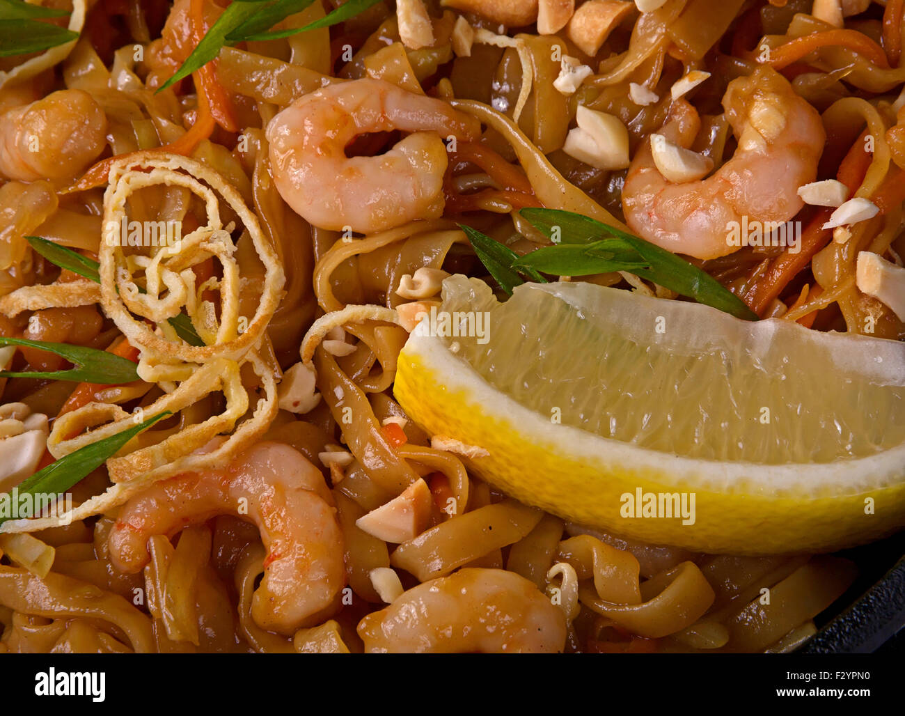 Seafood prepared shrimp with noodles Stock Photo - Alamy