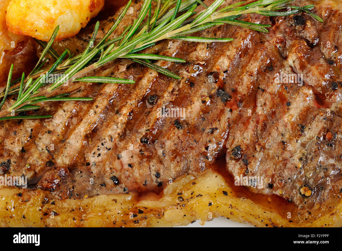 Cooked T-bone steak Stock Photo - Alamy