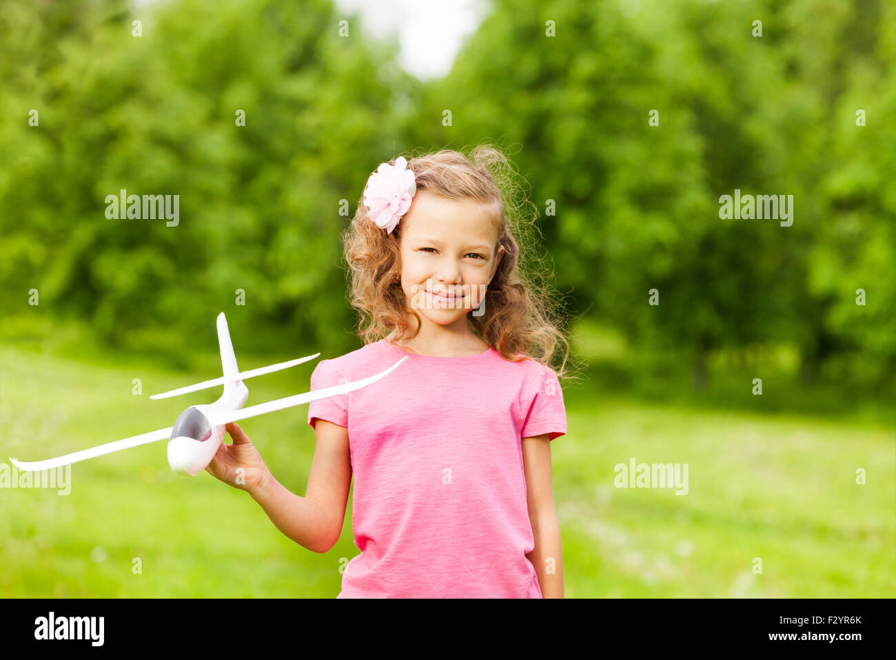 Child model airplane hi-res stock photography and images - Alamy