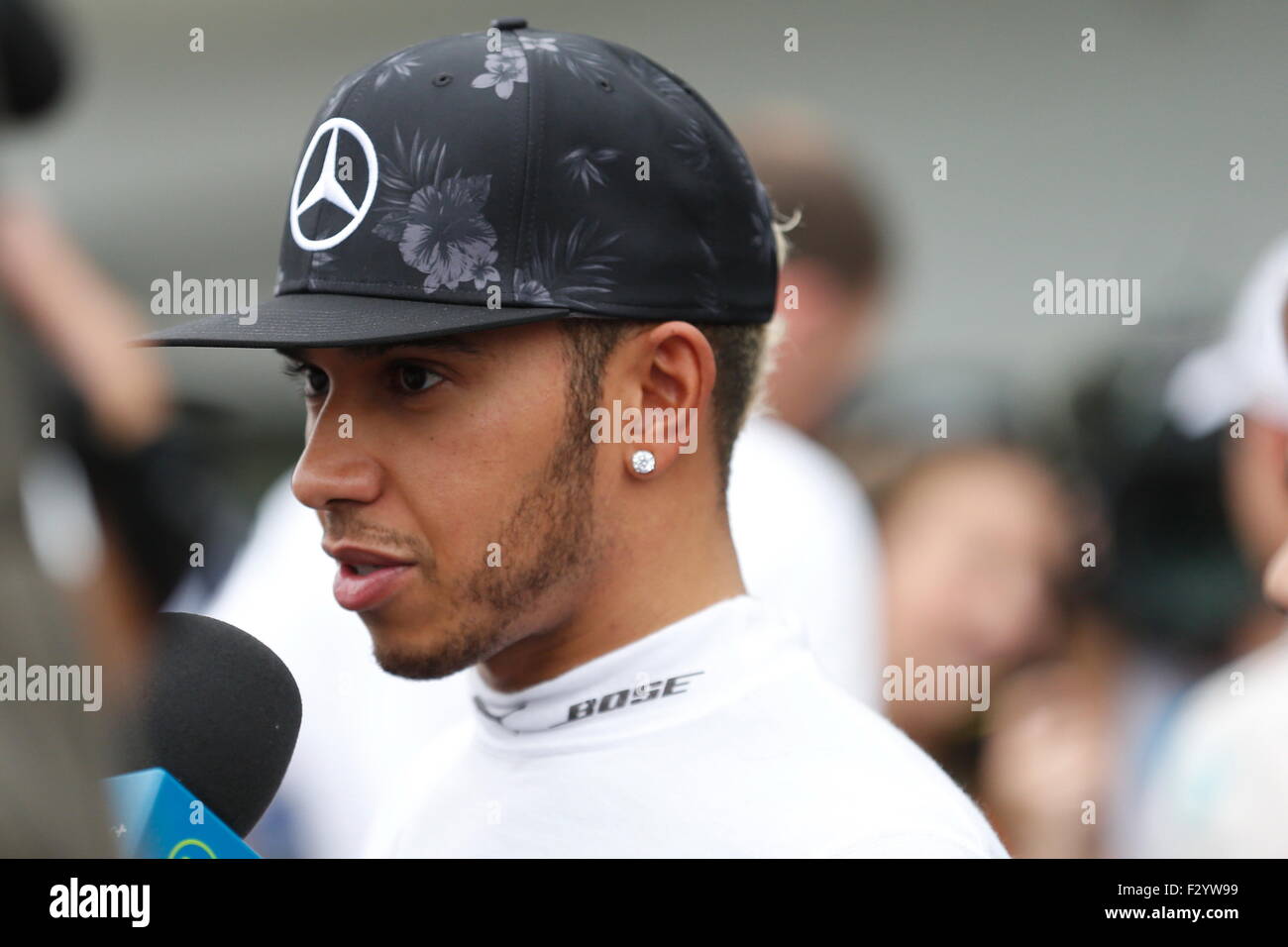 Lewis hamilton 2015 japan hi-res stock photography and images - Alamy