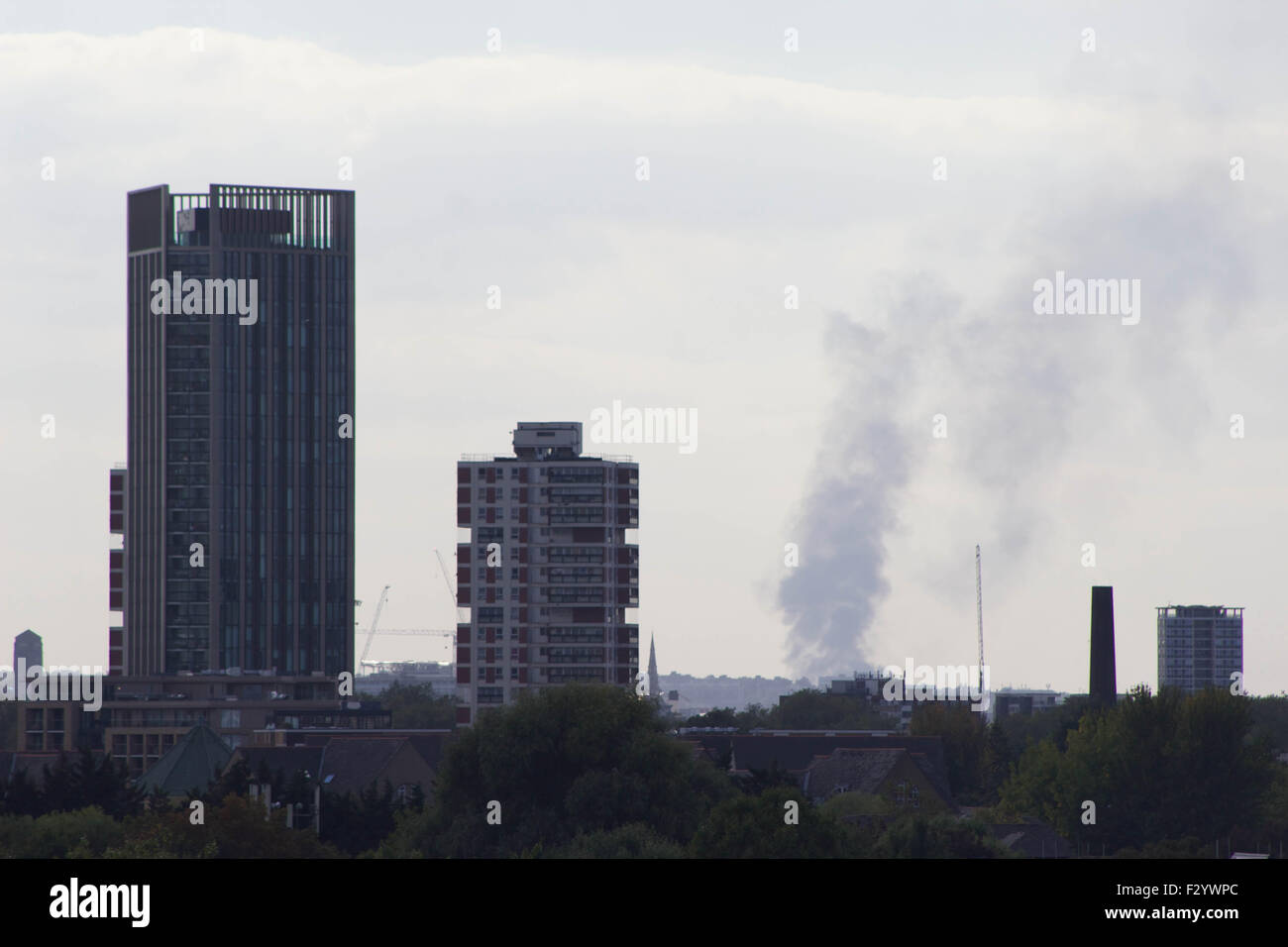 Smoke billowing across london hi-res stock photography and images - Alamy