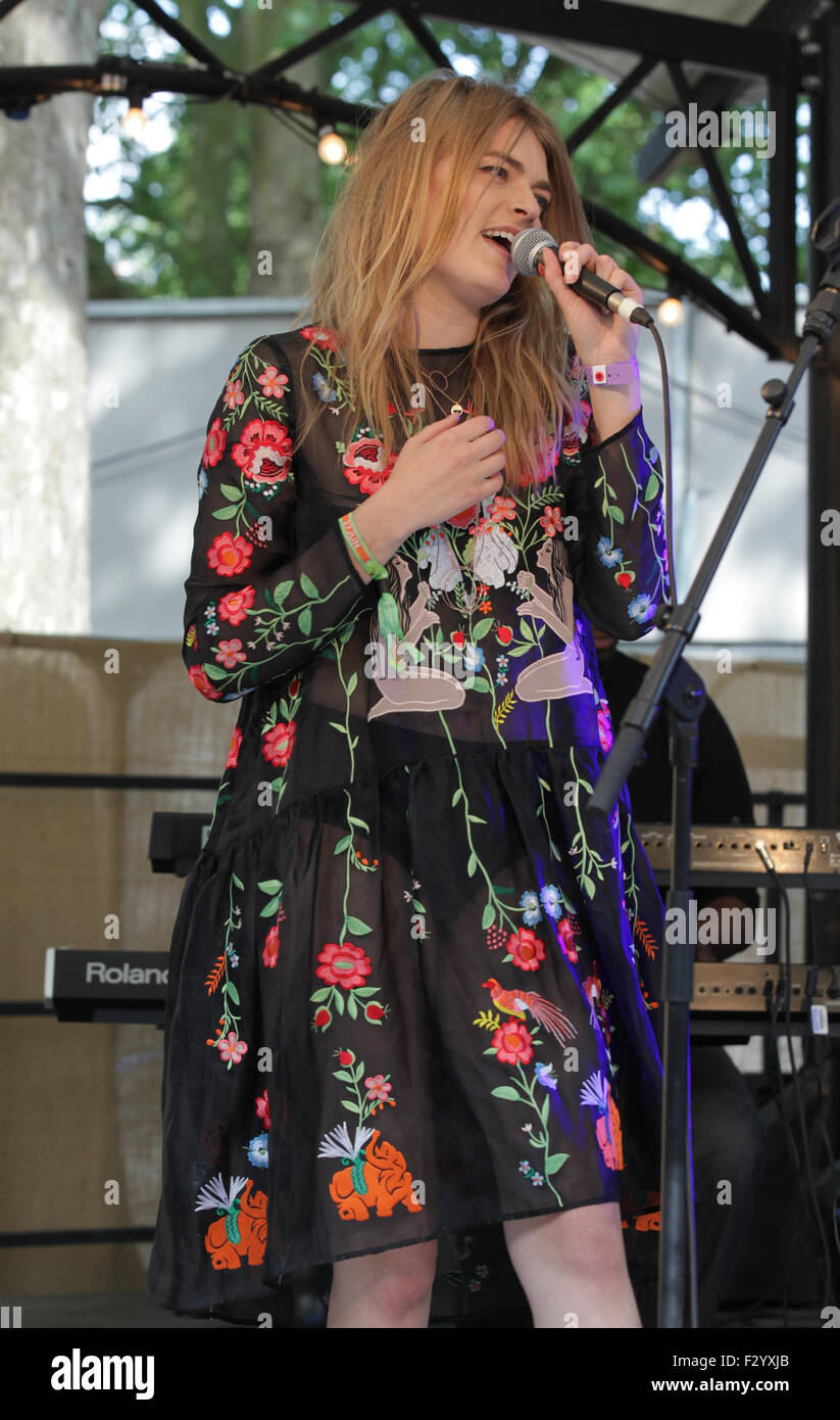 Laura doggett hi-res stock photography and images - Alamy