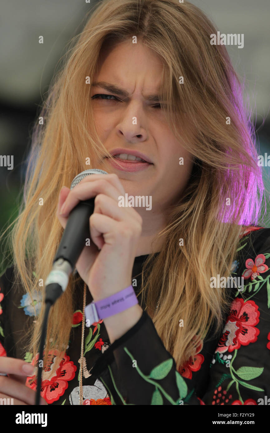 Laura doggett at the b hi-res stock photography and images - Alamy