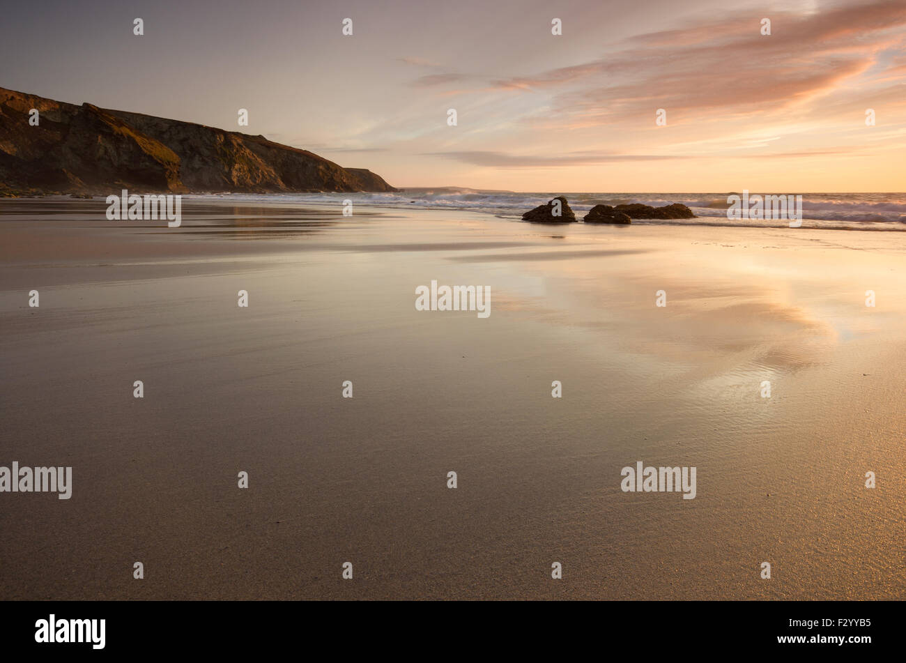 Porthtowan hi-res stock photography and images - Alamy