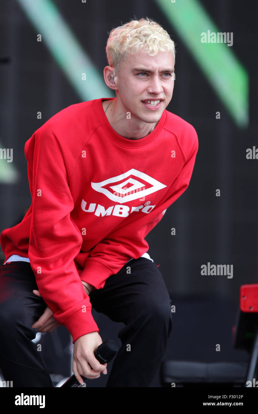 LONDON, ENGLAND - JUNE 21: Singer Olly Alexander of Years & Years on ...