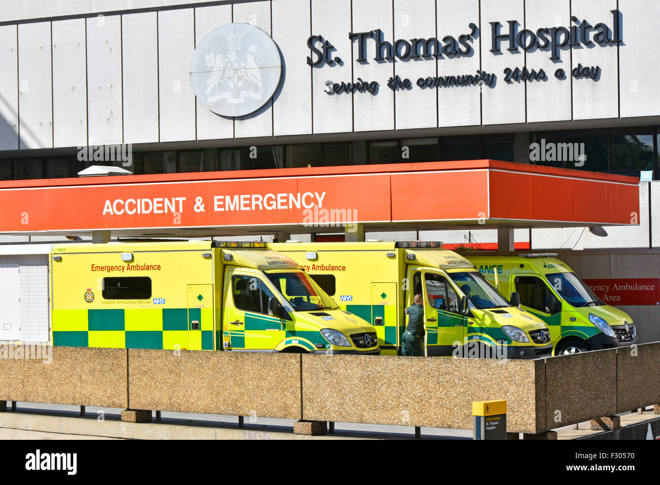 Accident and Emergency A&E department canopy at St Thomas' Hospital ...