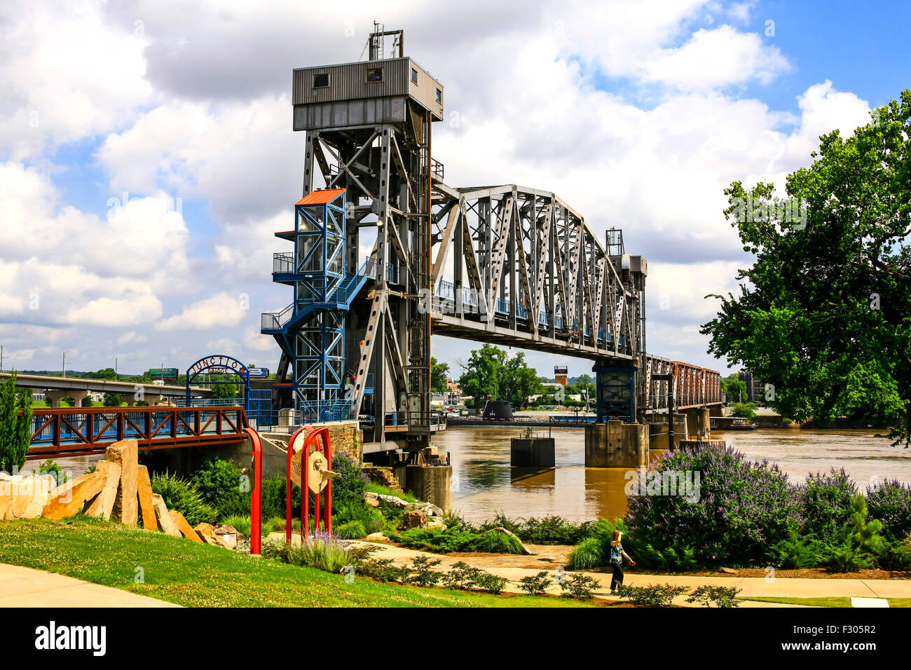 Junction bridge over the arkansas river in little rock hi-res stock ...