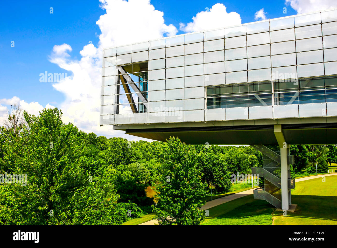 The William J. Clinton Presidential Center building and Park in Pulaski ...