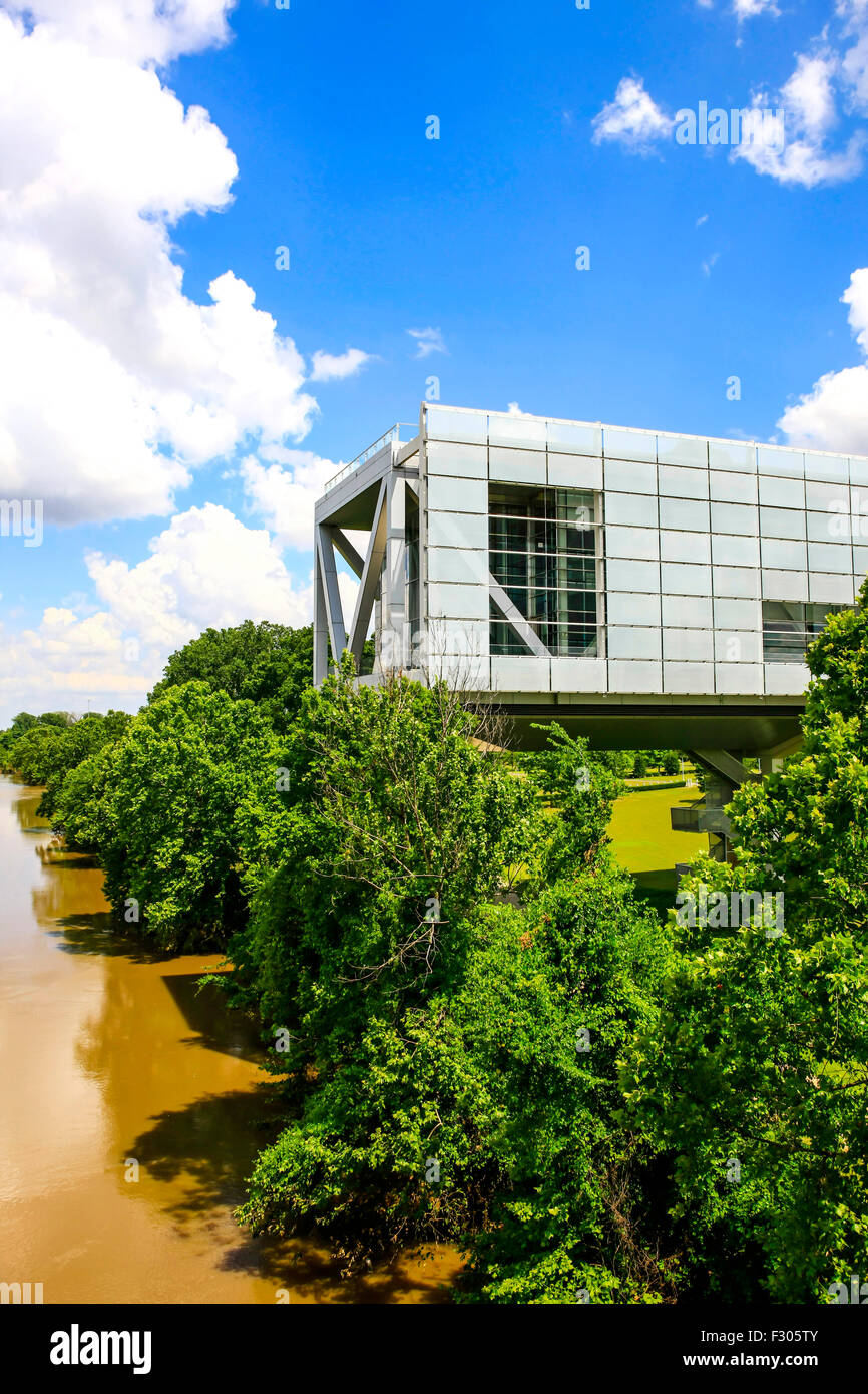 The William J. Clinton Presidential Center building and Park in Pulaski ...