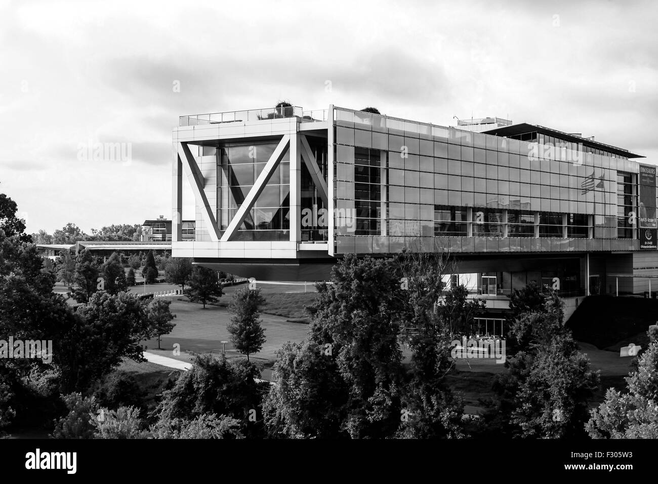 The William J. Clinton Presidential Center building and Park in Pulaski ...