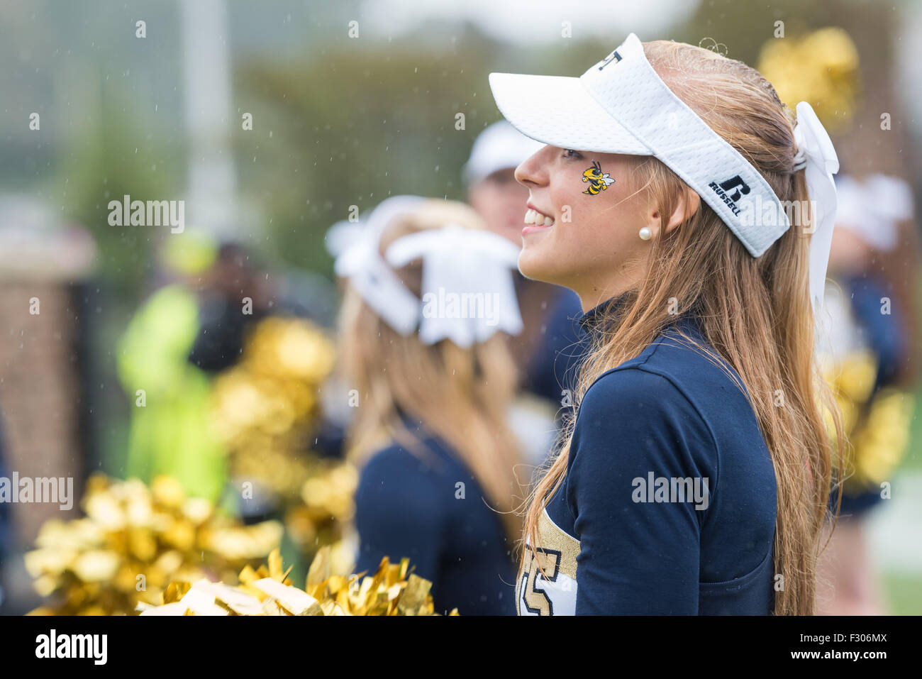 Cheerleader in rain hi-res stock photography and images - Alamy