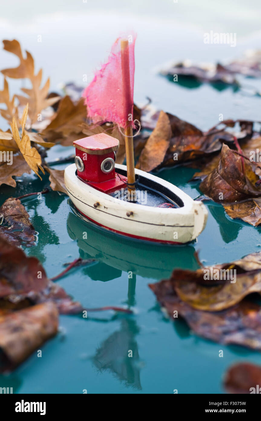 Wet boat High Resolution Stock Photography and Images - Alamy