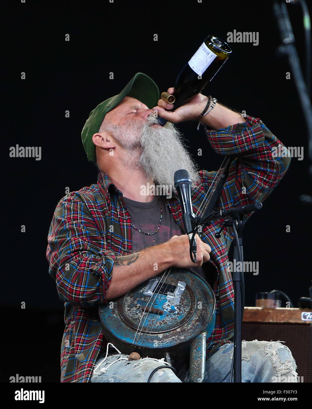 Seasick man hi-res stock photography and images - Alamy