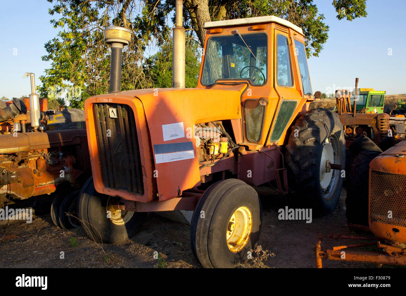 Broken tractor hi-res stock photography and images - Alamy