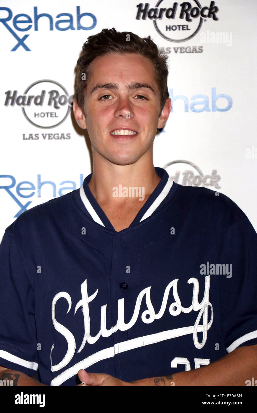 'Boston Boy' Sammy Adams takes over Rehab Pool inside Hard Rock Hotel ...