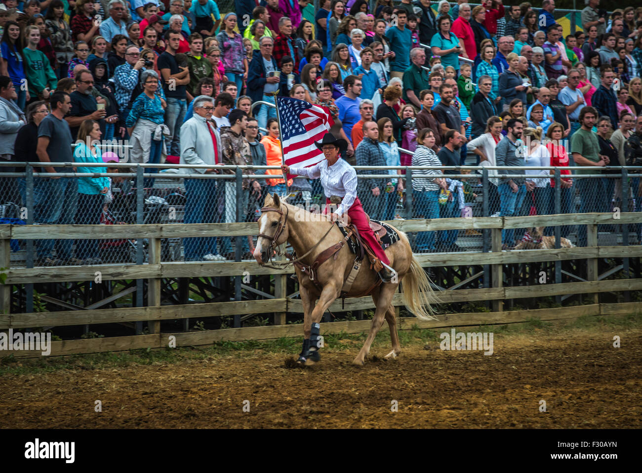 Lancaster, Pennsylvania, US. 25th Sep, 2015. Fall , seasonal ...