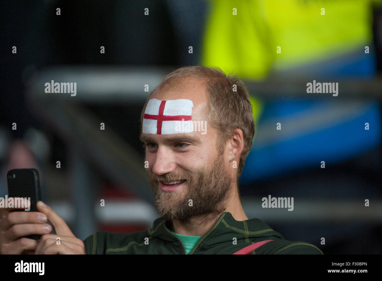 English rugby twickenham fans hi-res stock photography and images - Alamy