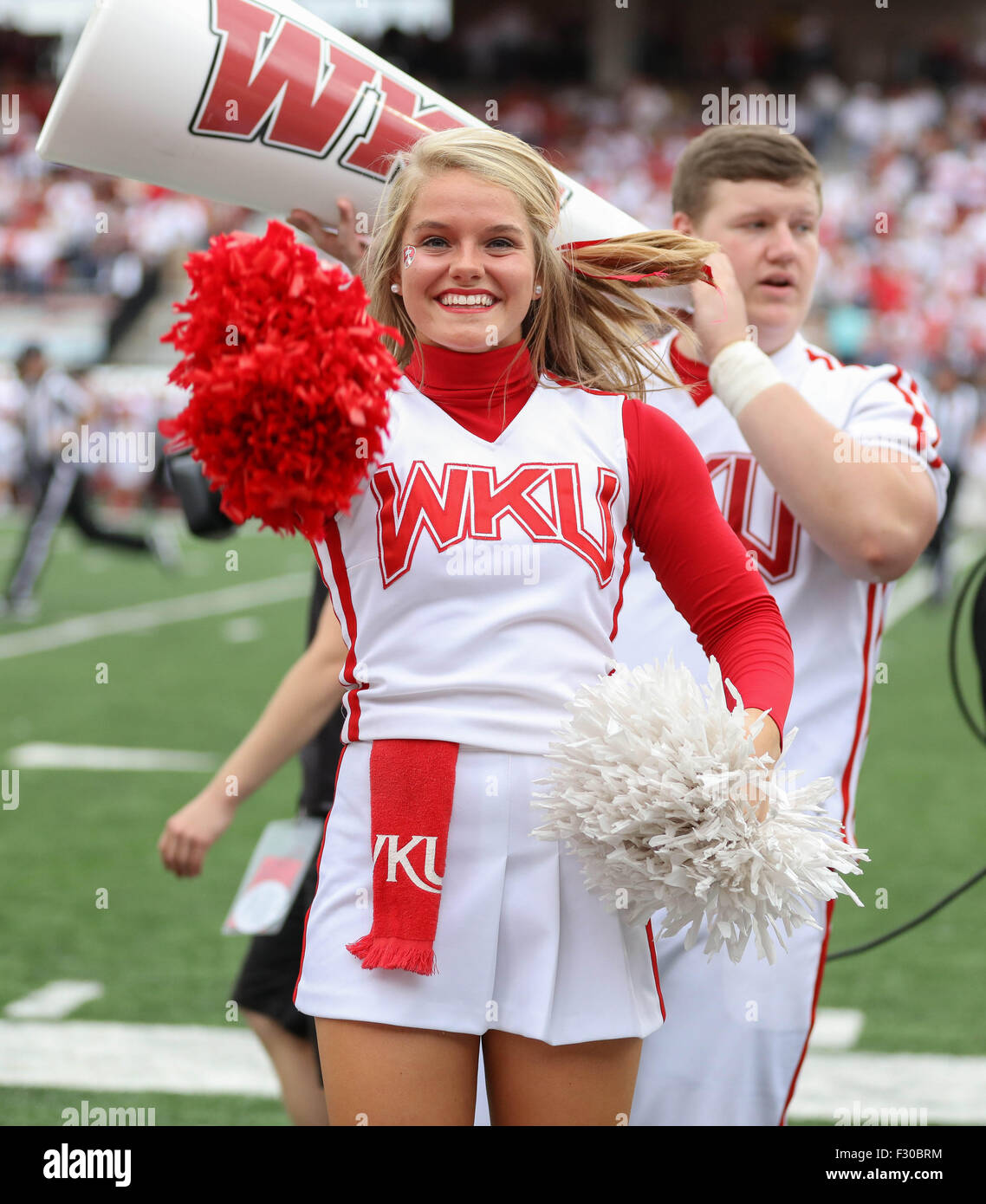 Bowling Green, KY, USA. 26th Sep, 2015. A WKU cheerleader dances to the ...