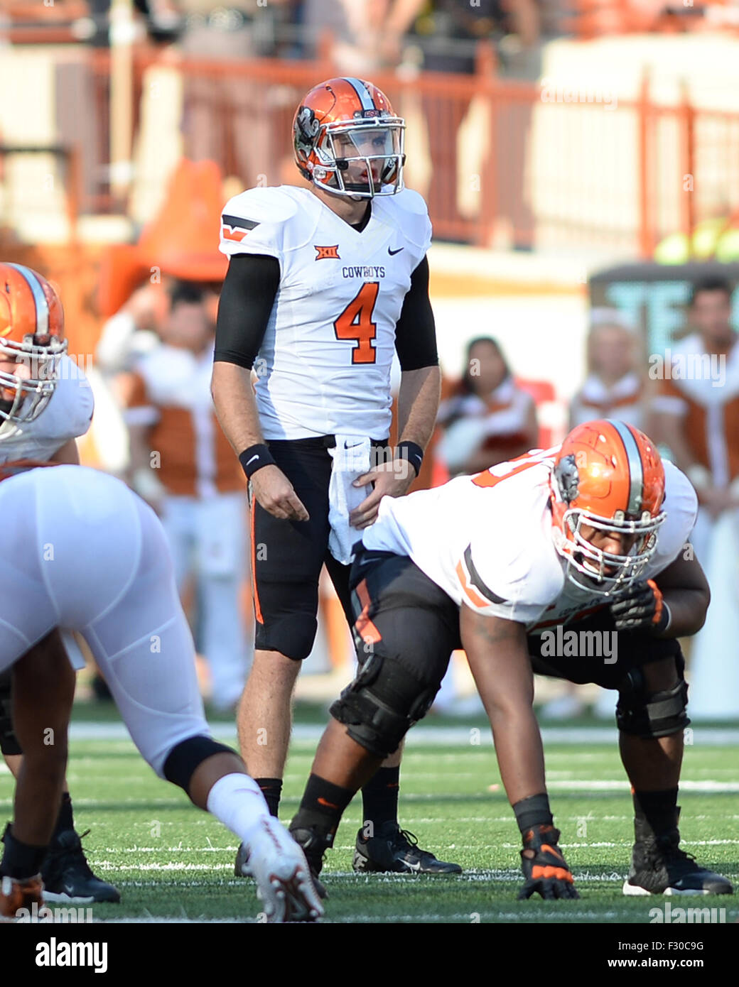 Sept 26, 2015. J.W. Walsh #4 of the Oklahoma State Cowboys in action vs ...
