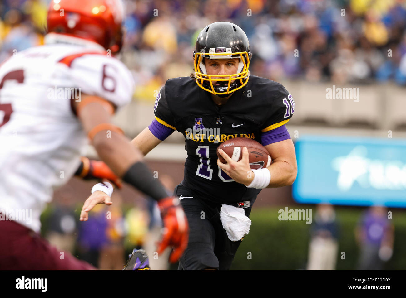Greenville, NC, USA. 26th Sep, 2015. quarterback Blake Kemp (10) of the ...