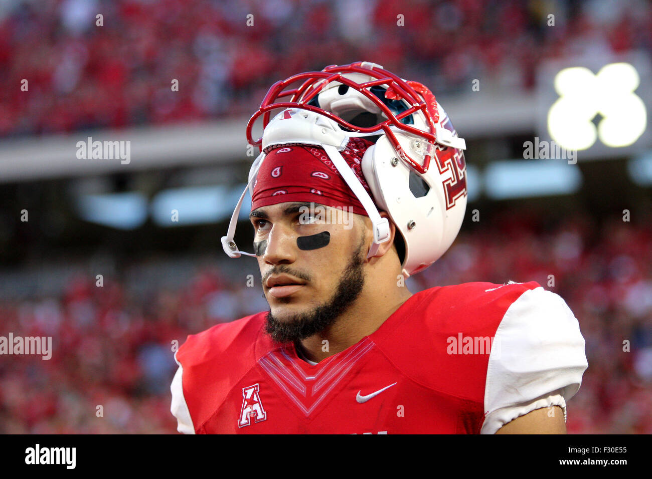 Houston, TX, USA. 26th Sep, 2015. Houston Cougars running back Kenneth ...
