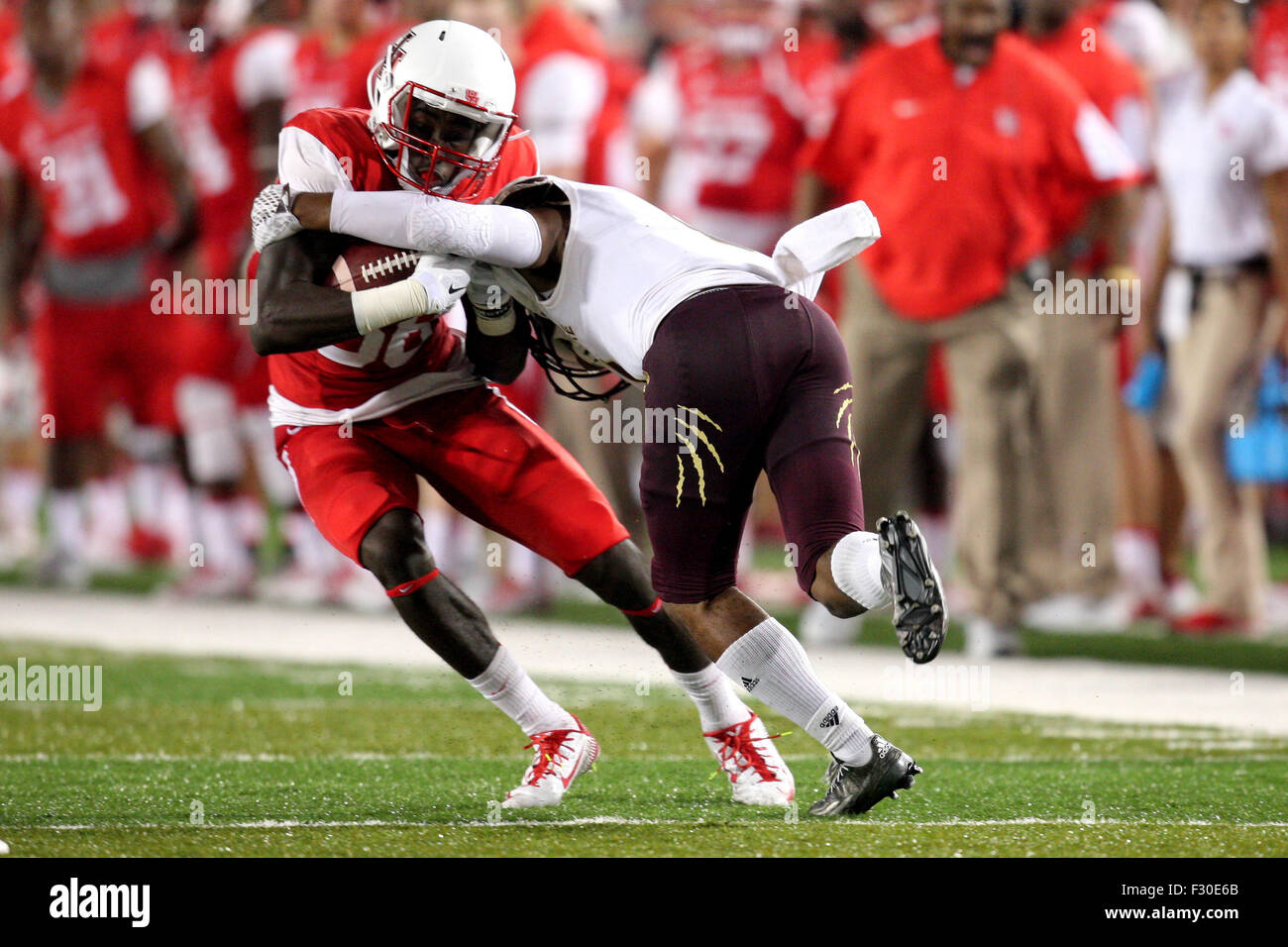 Houston, TX, USA. 26th Sep, 2015. Houston Cougars wide receiver Steven ...