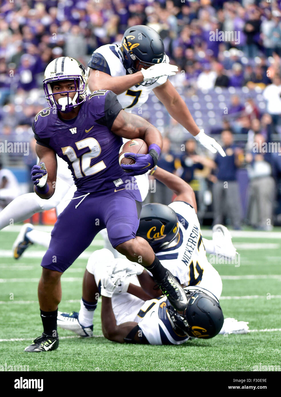 September 26, 2015.Washington Huskies fullback Dwayne Washington #12 ...
