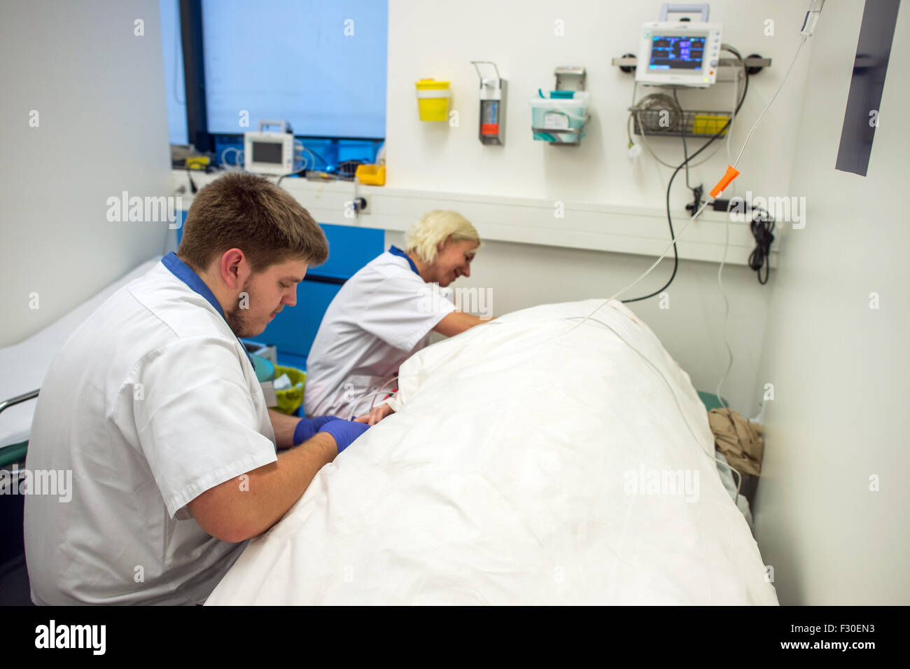 Alcohol poisoning hospital hi-res stock photography and images - Alamy