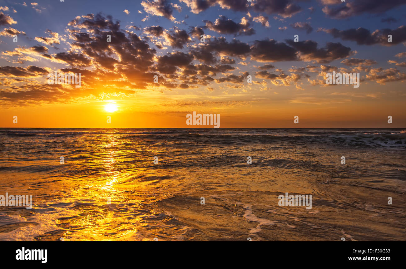 Beautiful sunrise view shore in hi-res stock photography and images - Alamy