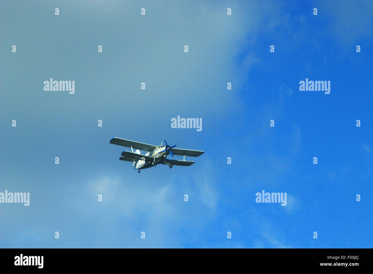 Antonov an 2 hi-res stock photography and images - Alamy