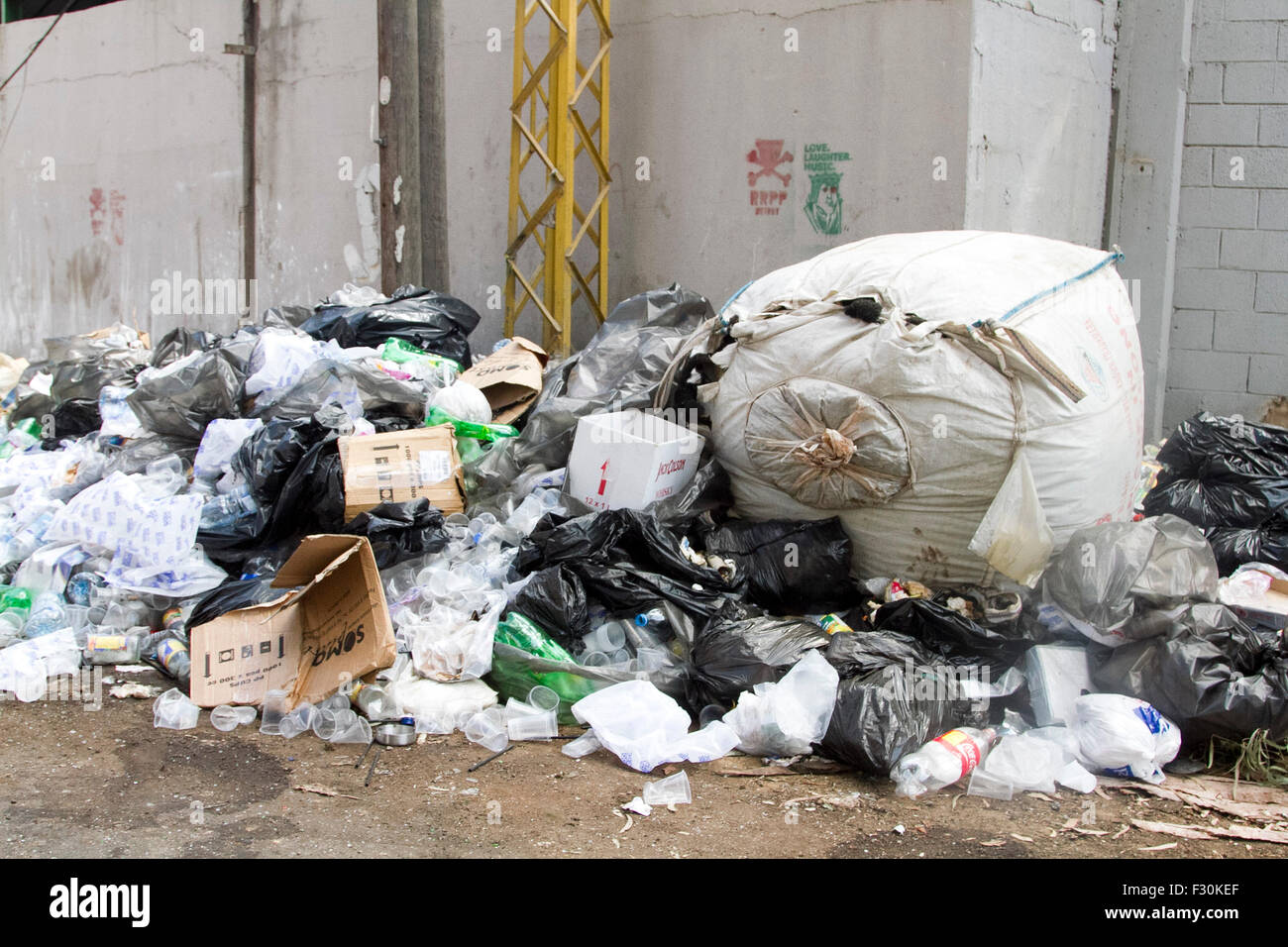 Beirut Lebanon; 27th September 2015. Despite the Lebanese government ...