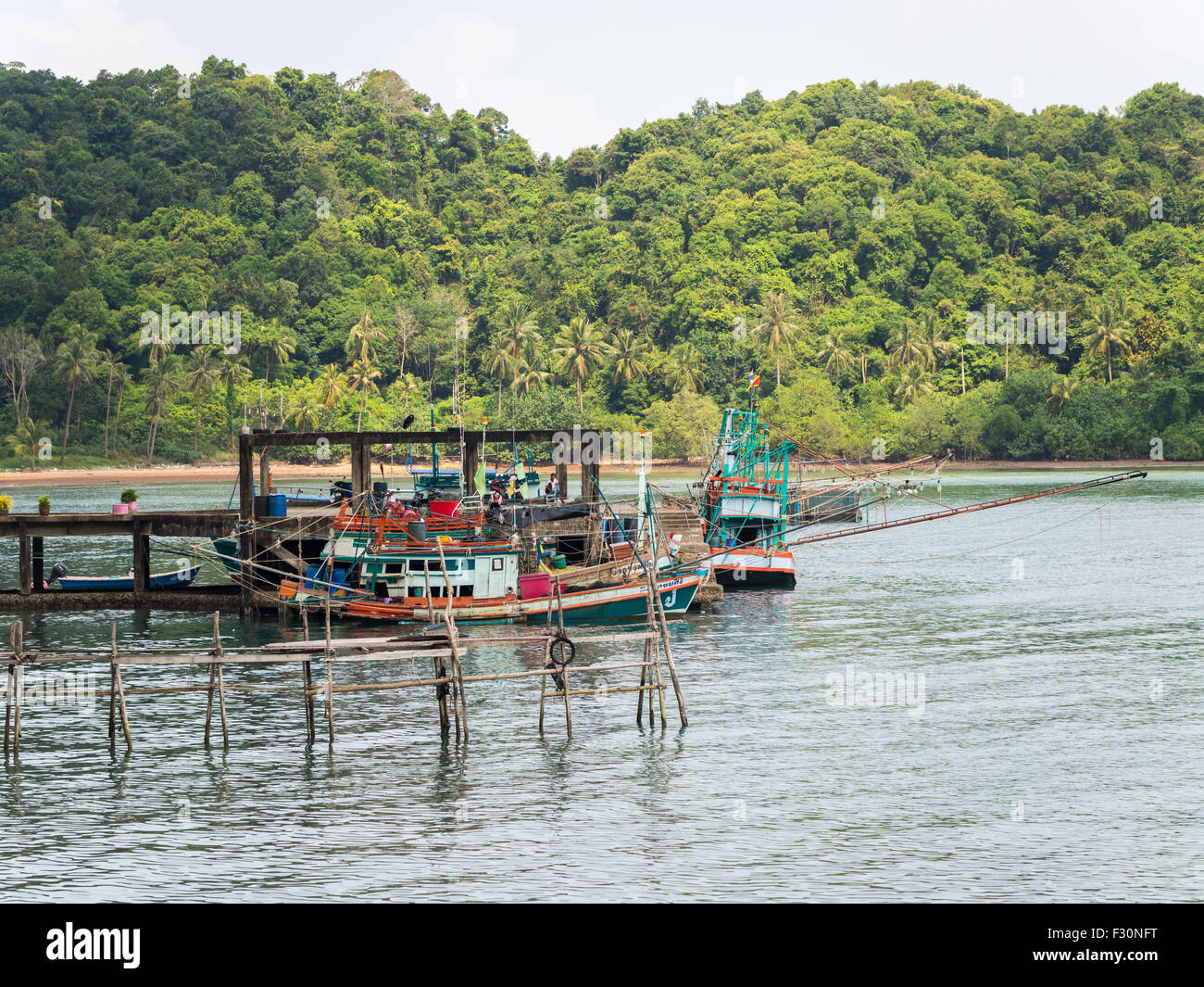 Fishing boat in the sea at Koh Chang, Trat, Thailand Stock Photo - Alamy