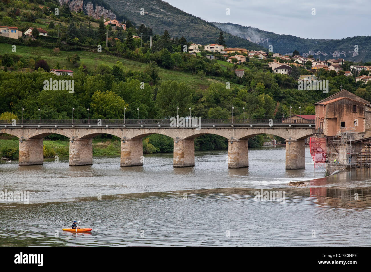 Vernacular bridge hi-res stock photography and images - Alamy