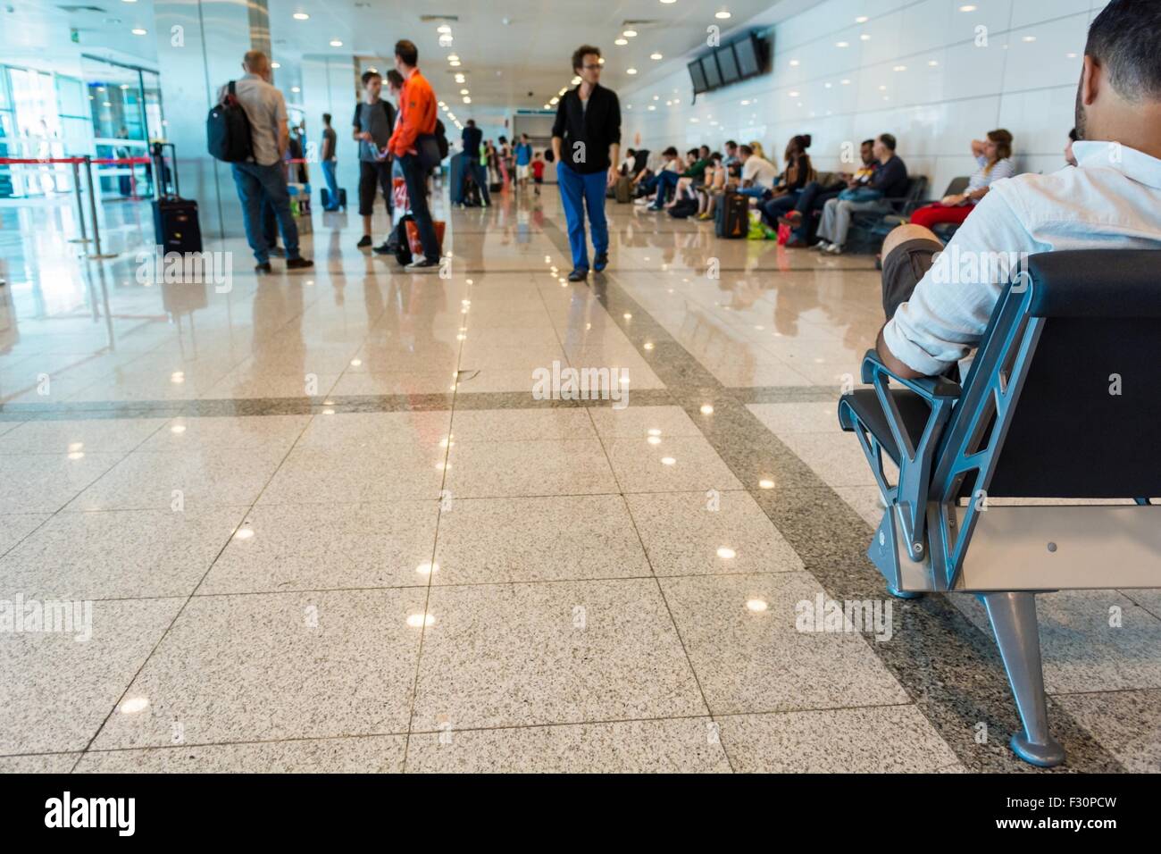 Airport waiting room Stock Photo - Alamy