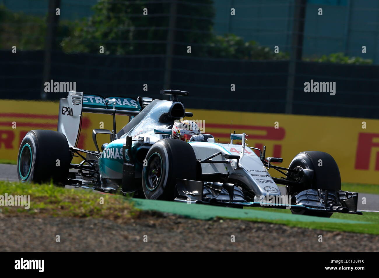Lewis hamilton 2015 japan hi-res stock photography and images - Alamy