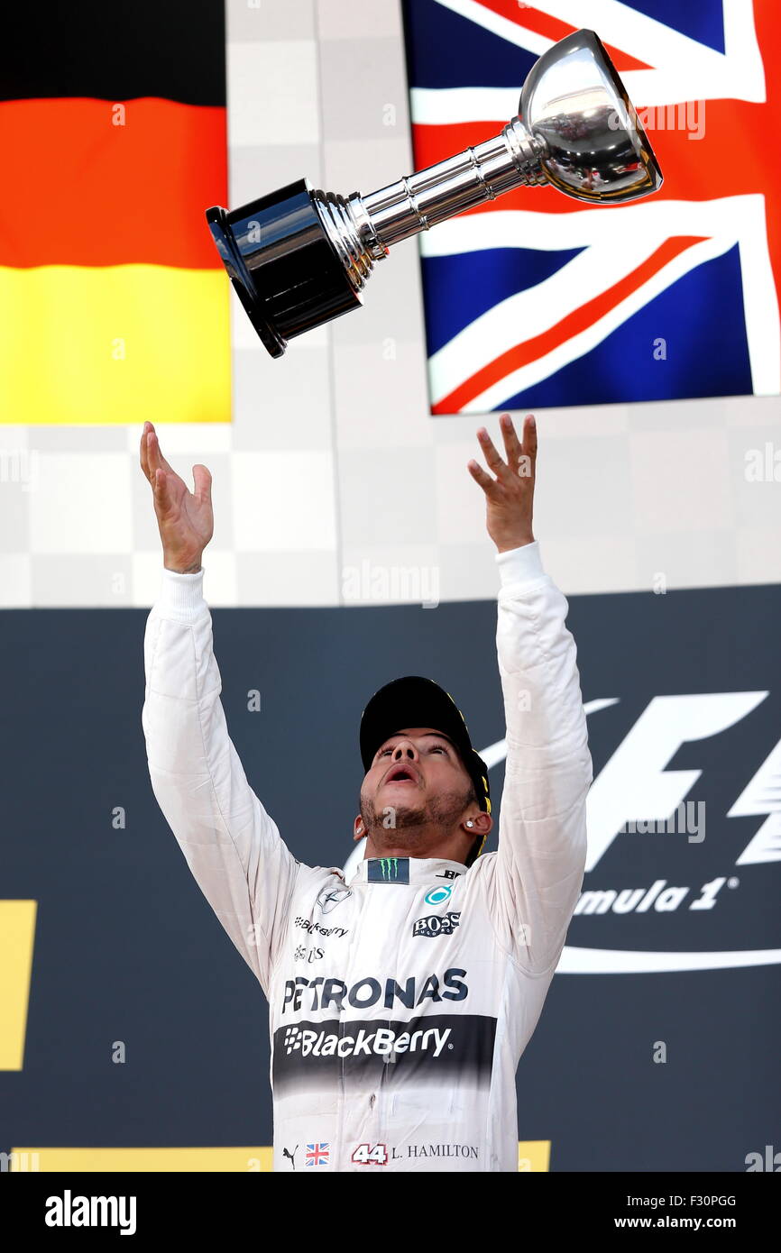 Lewis hamilton 2015 japan hi-res stock photography and images - Alamy