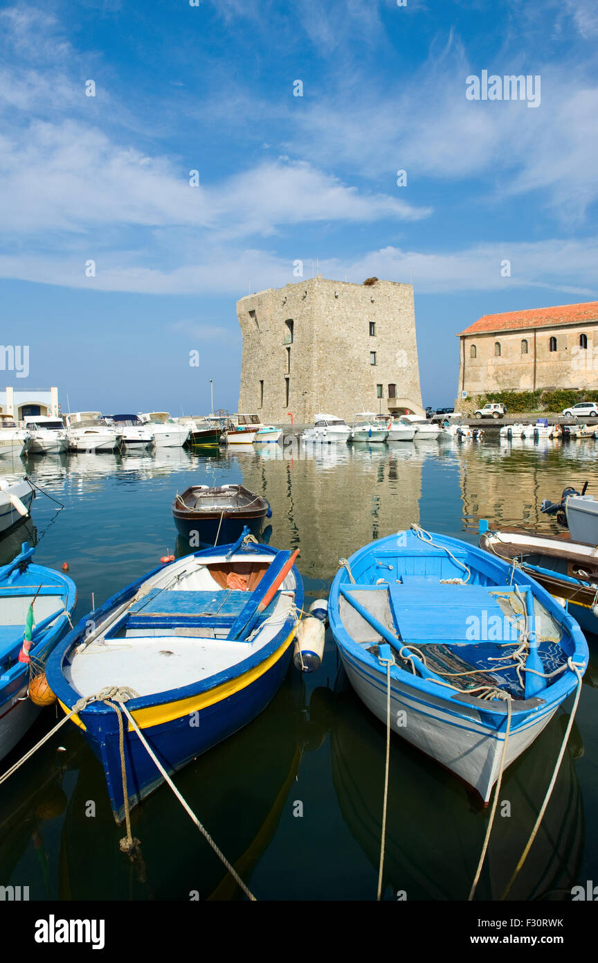 Acciaroli hi-res stock photography and images - Alamy