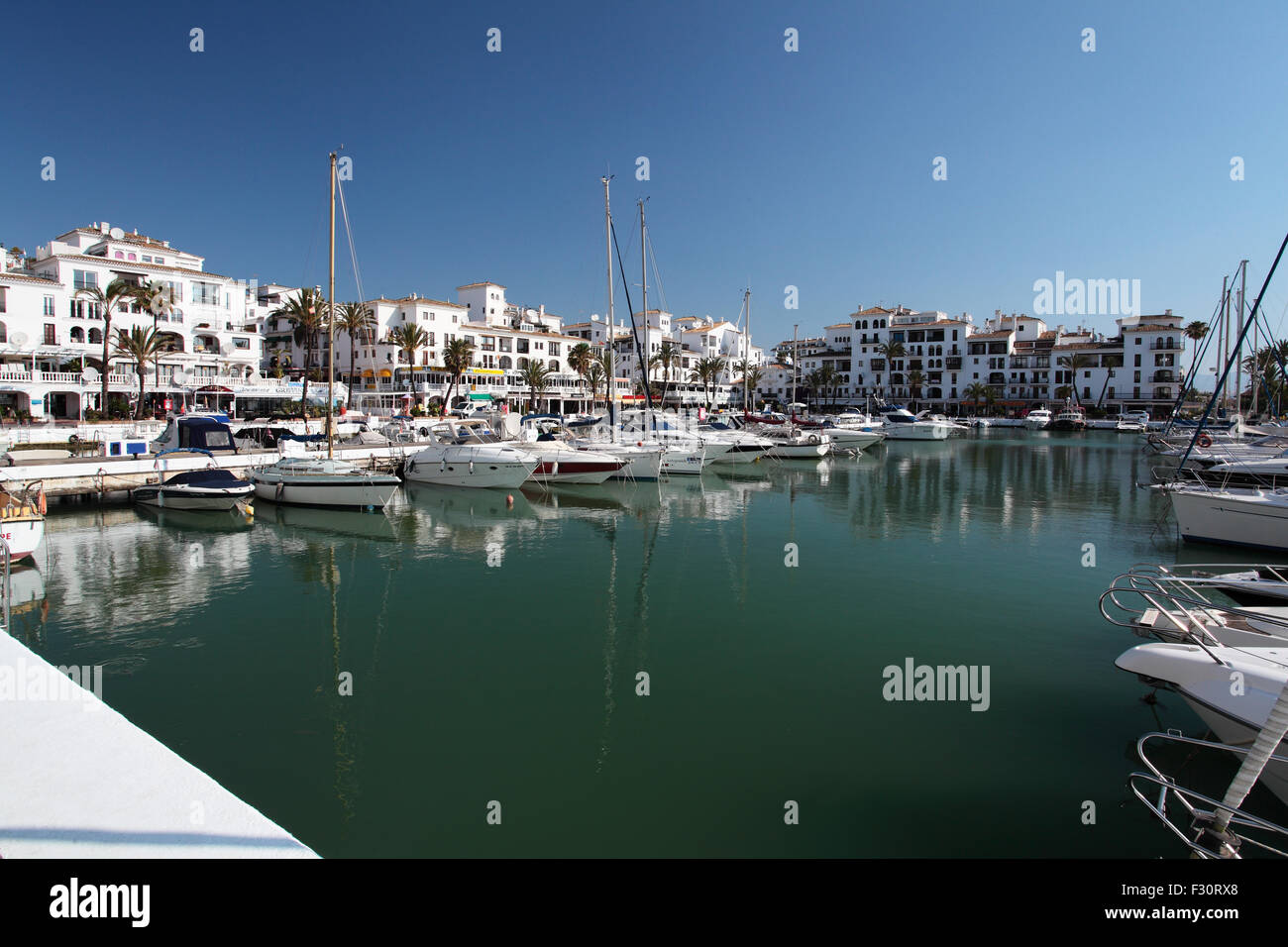 Port duquesa costa del sol hi-res stock photography and images - Alamy