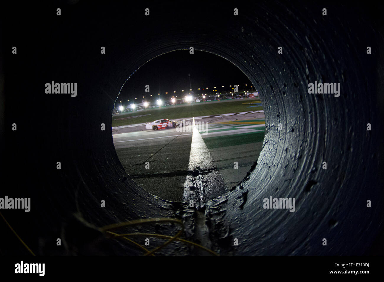 Sparta, KY, USA. 26th Sep, 2015. Sparta, KY - Sep 26, 2015: Darrell ...