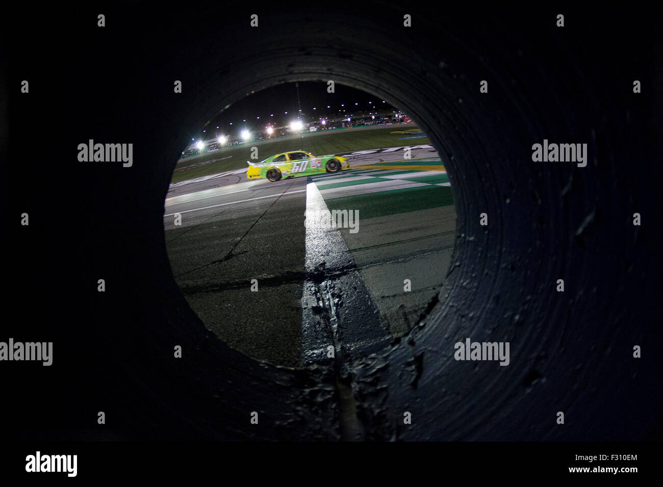 Sparta, KY, USA. 26th Sep, 2015. Sparta, KY - Sep 26, 2015: Chris ...