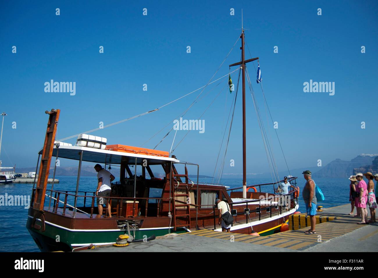 Harbored boat hi-res stock photography and images - Alamy
