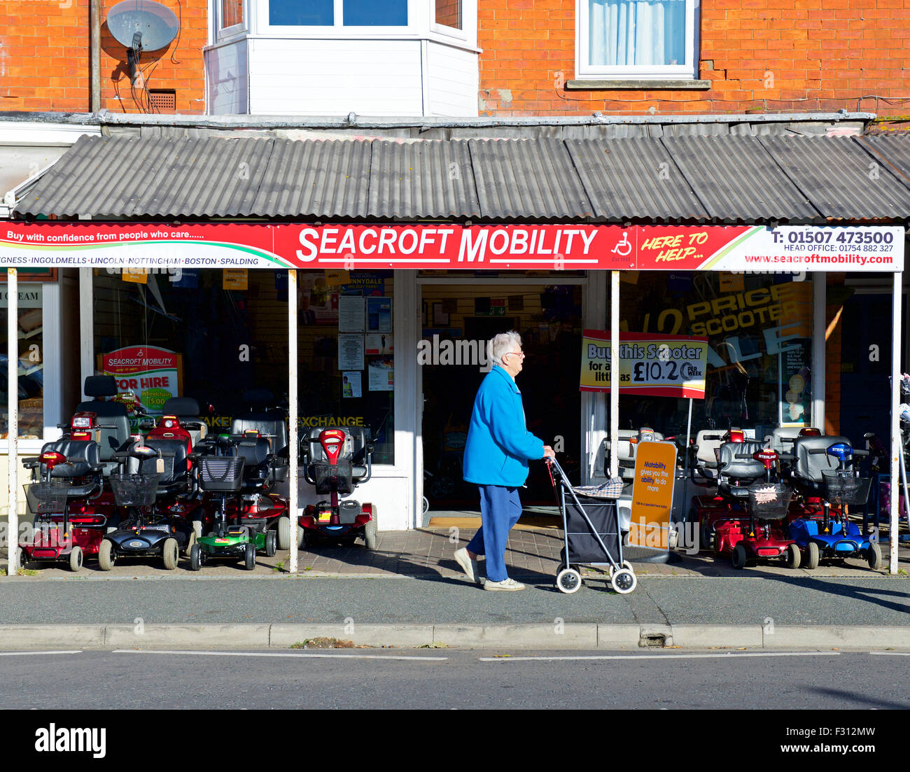 Uk mobility store shop hi-res stock photography and images - Alamy